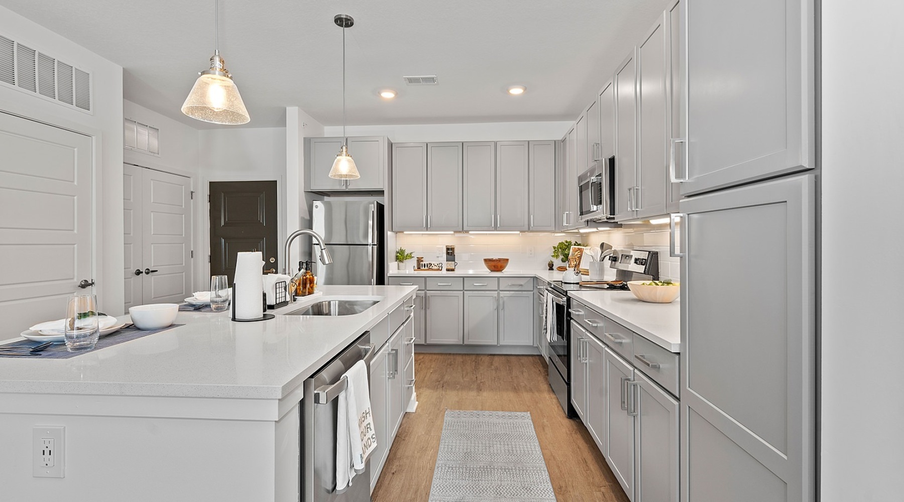 Velo Circleport | Modern 1–3 Bedroom Apartments |Pet-Friendly Erlanger, KY